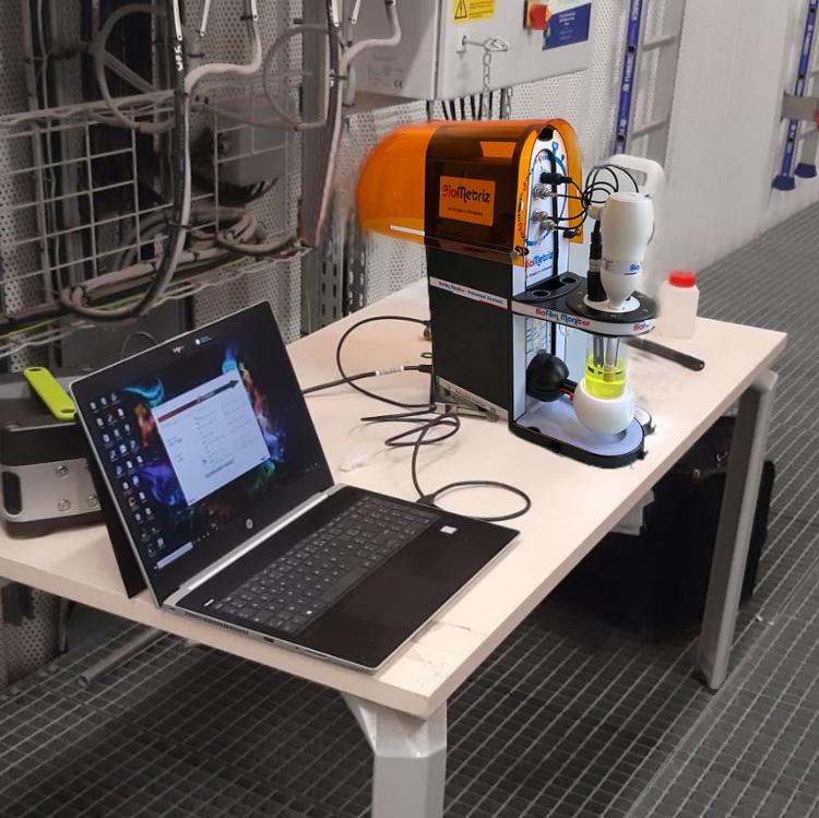 Système Rapide d'Analyse de Biofilms Bactériens - Biometriz